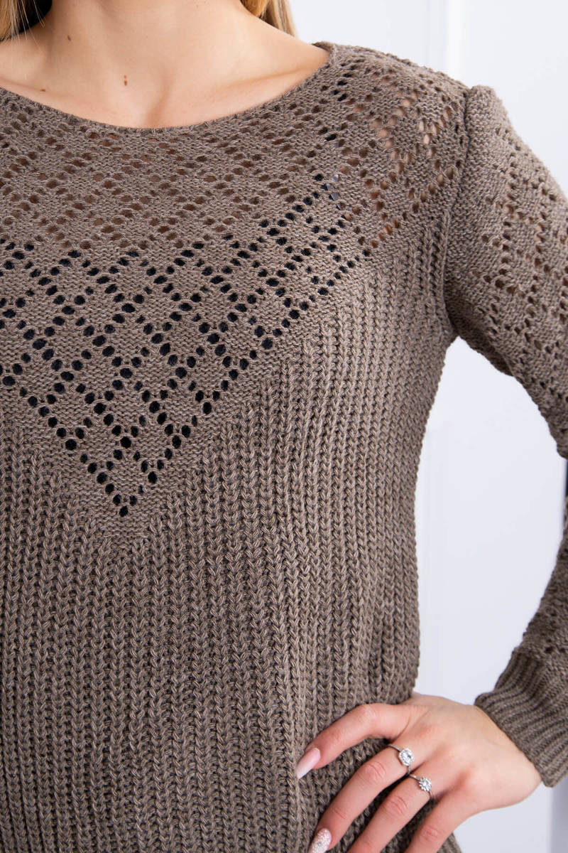 Pulover dama cappuccino cu decupaje decorative