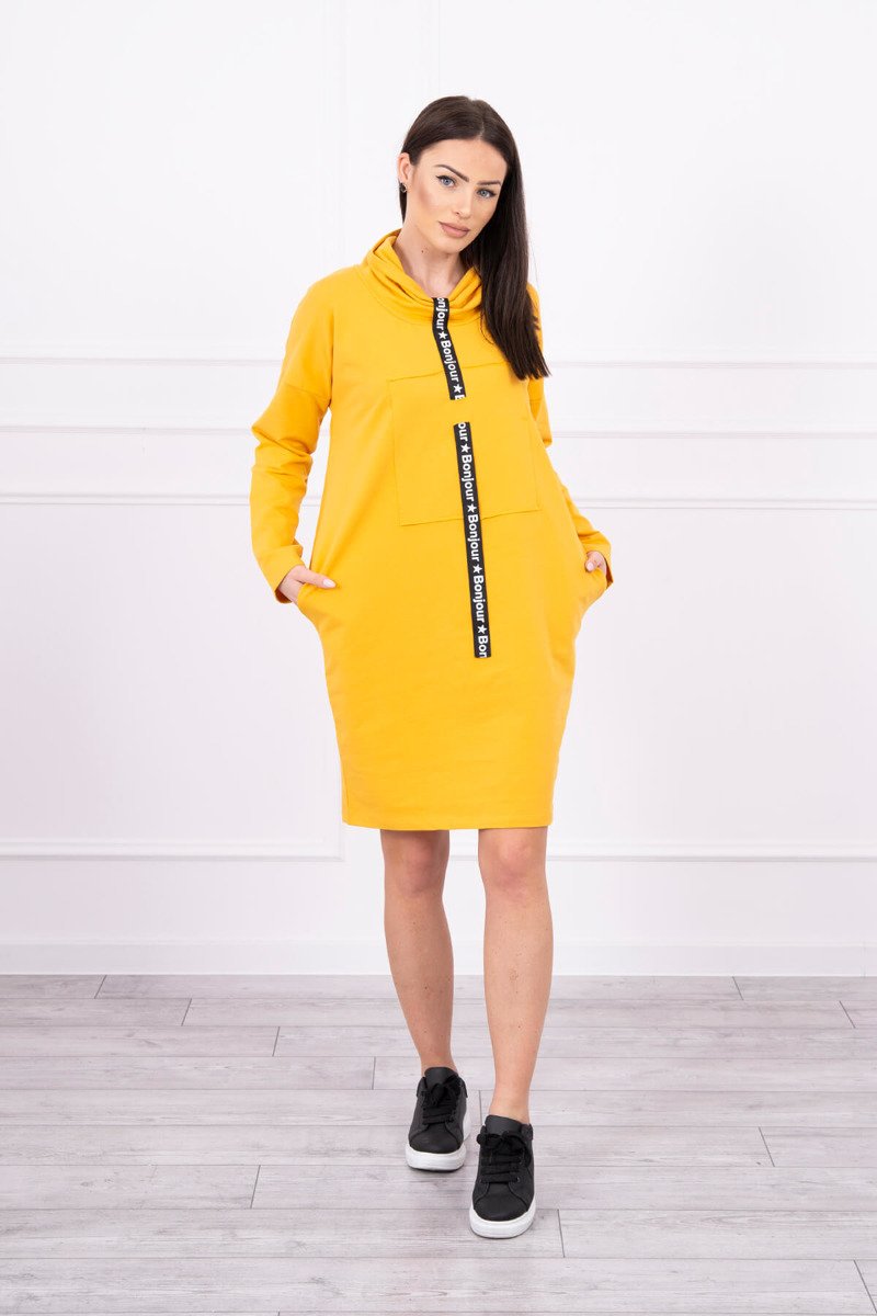 Rochie mustar casual-sport cu guler si snur decorativ